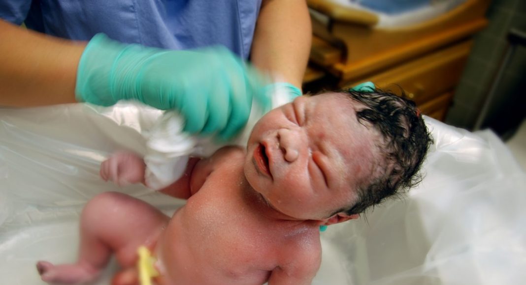 Jaga Tali Pusat Bayi, Lakukan 8 Langkah Ini. Elak Jangkitan Kuman ...