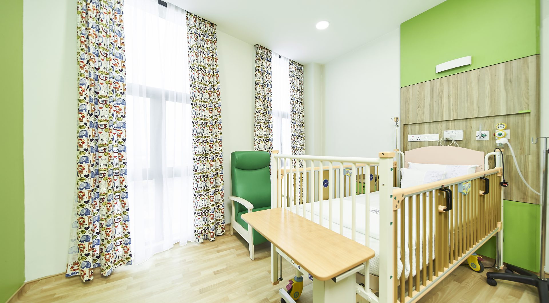 Sultan Selangor Perkenan Rasmi Hospital Pakar Wanita & Kanak-Kanak Avisena