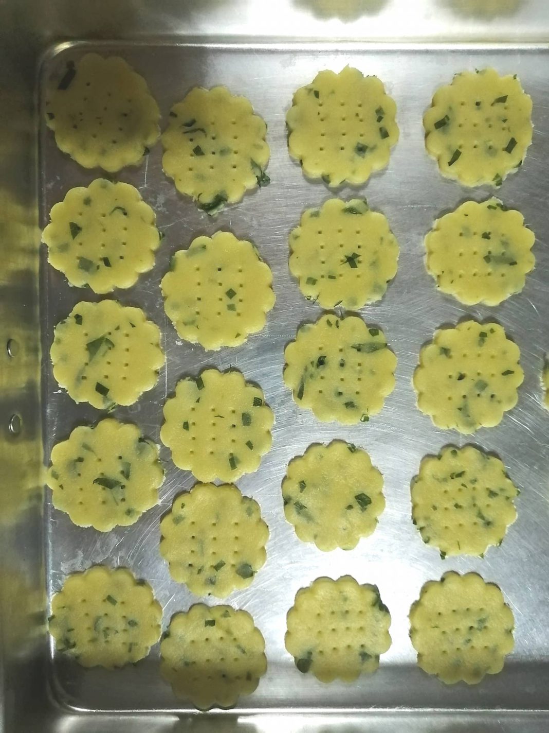 Sorok Je Sayur Bagi Anak Tak Perasan, Spinach Cream Cracker Homemade Ni ...