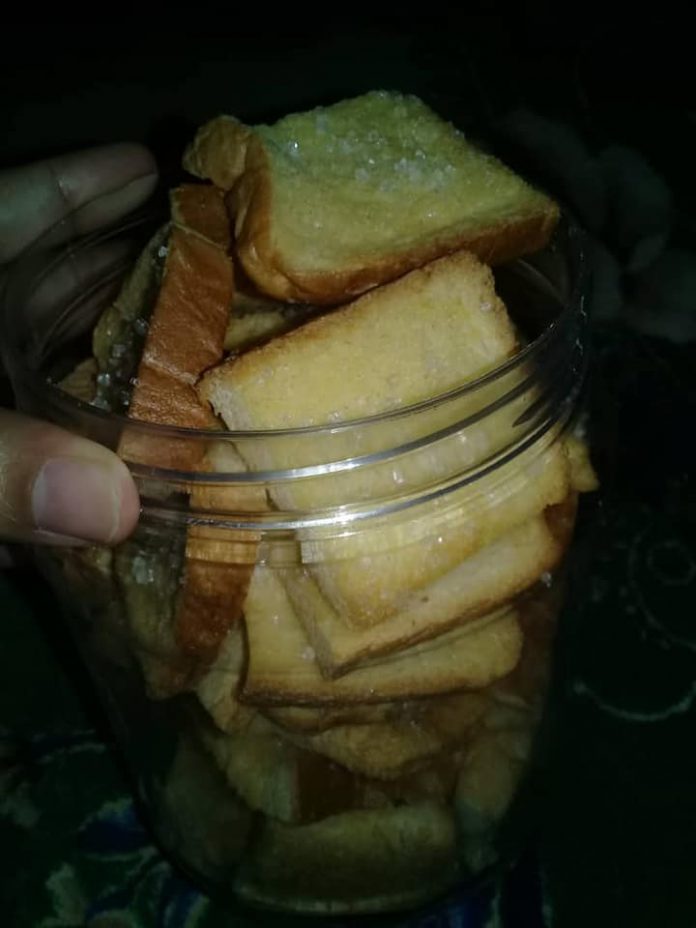 Mudahnya Buat Pizza Guna Roti Sandwich, Cuma Perlu 4 Bahan, Sedap!