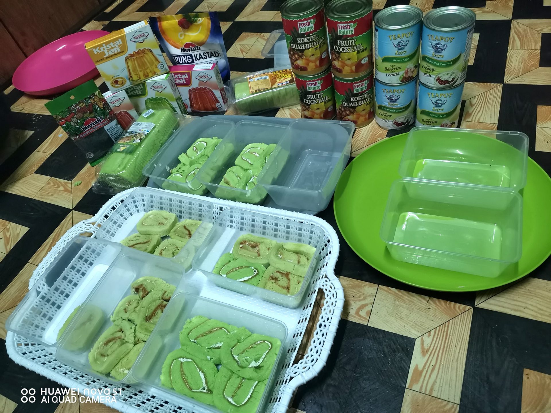 Triffle Puding Cocktail, Tiga Lapisan Kastard & Cocktail, Sedapnya ...