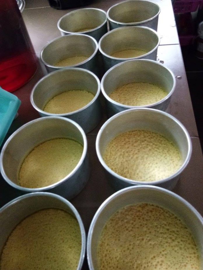 Kek Karamel Pelangi Versi Kukus, Sekali Suap Nak Lagi, Nak Buat Pun Mudah!