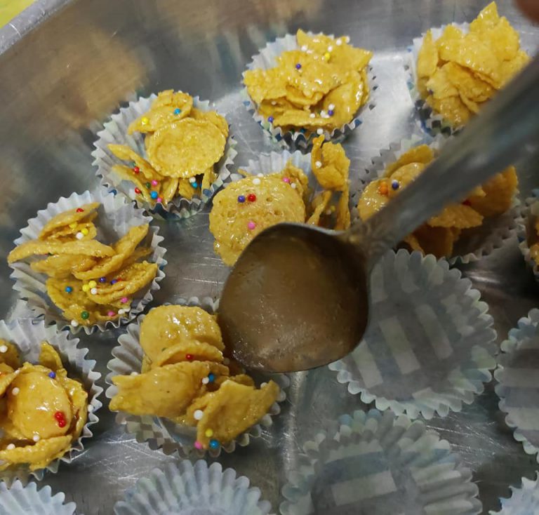 Resipi Biskut Pasir, Rasa Lemak & Cair Dalam Mulut. Serius Sedap!