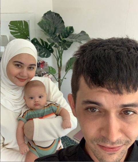 "Cutenya Idris" Sam Bunkface Dedah Wajah & Nama Anak, Ramai Puji Comel!