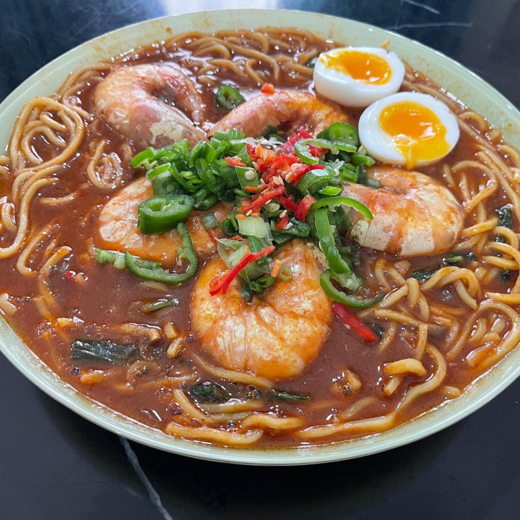 Resepi Mee Kuah Udang Power, Bahan Simple Tapi Sedap Menyengat!