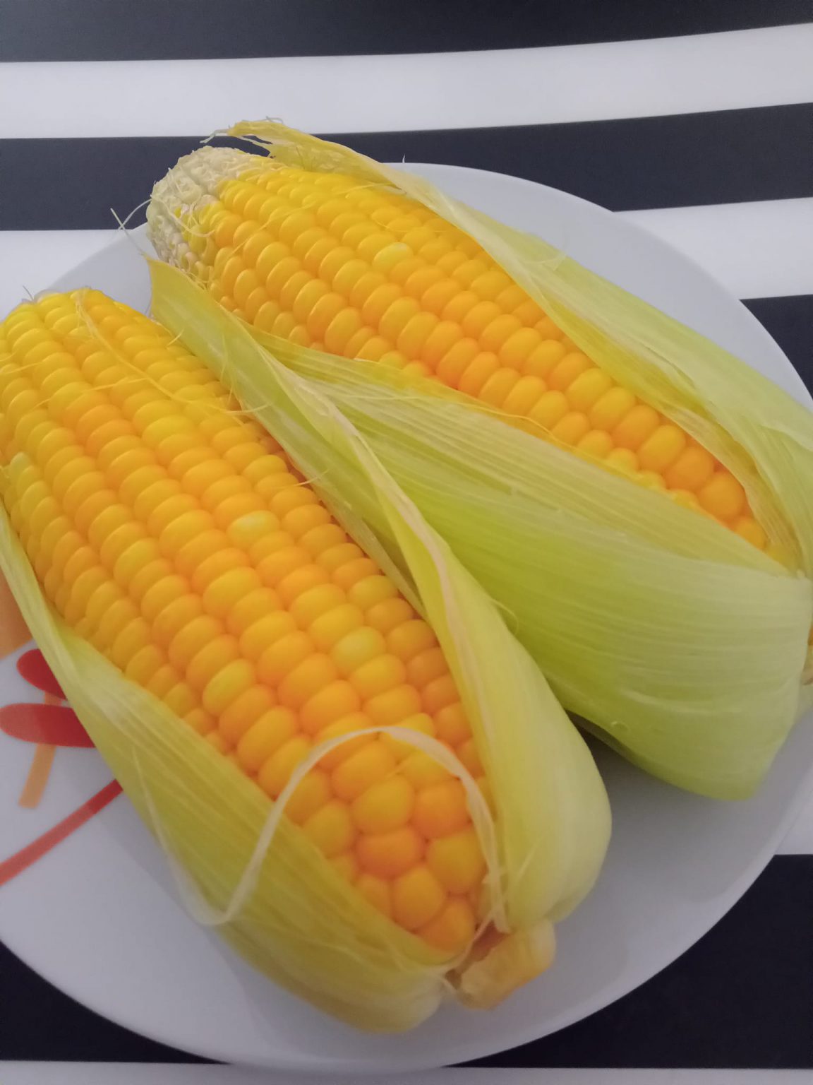 Cara Masak Jagung Rebus Cantik Tak Kecut, Ikut Langkah Ni, Manis & Sedap!