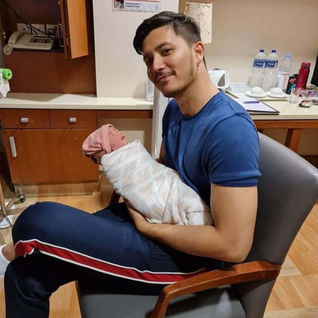 "Best Dad Ever" Fazura Ucap Kesyukuran Fattah Amin Bergelar Daddy Fatima