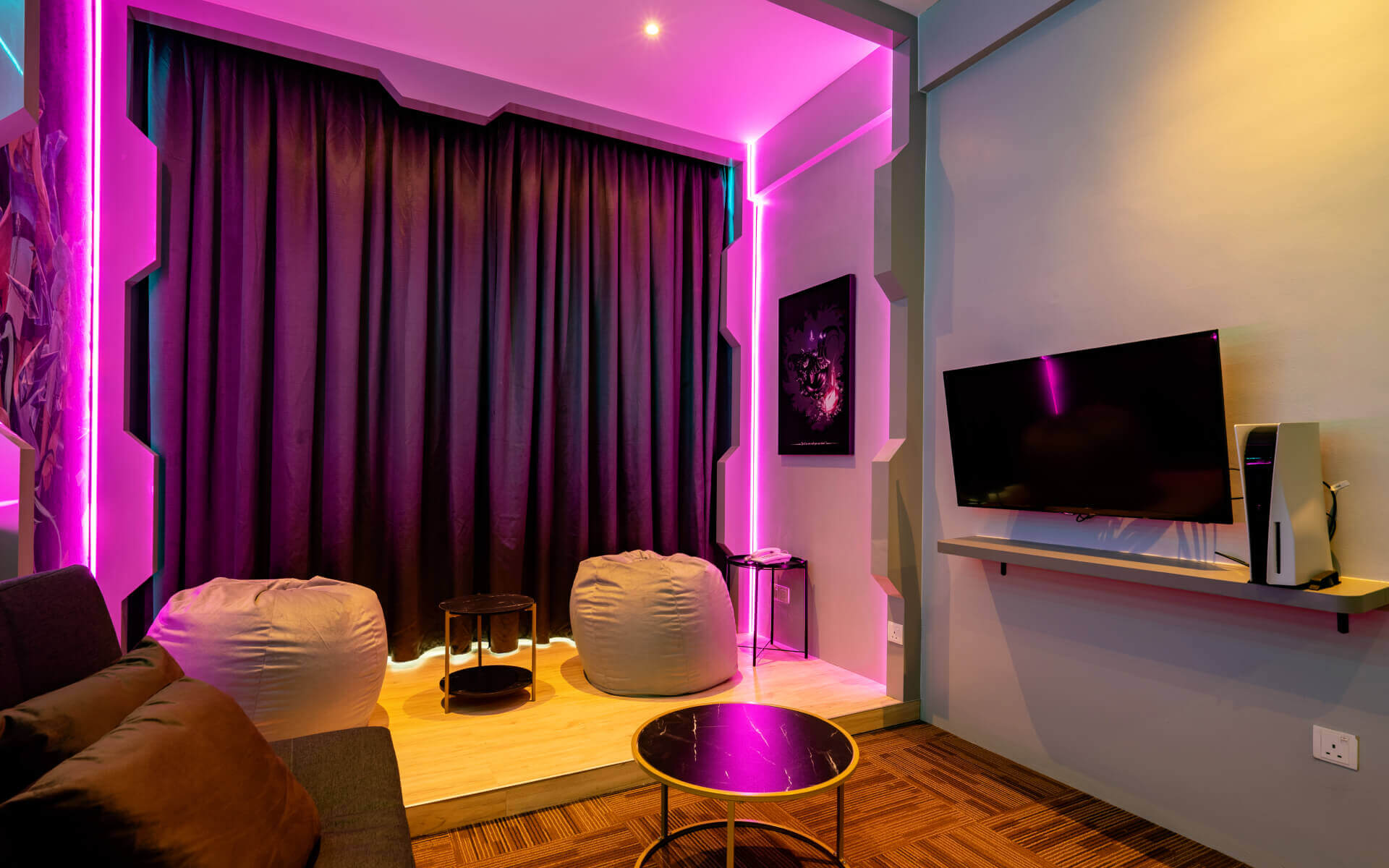 Kena Datang Sini! Pengalaman Jadi 'Gamer' Di Bilik Hotel, Cetusan ...