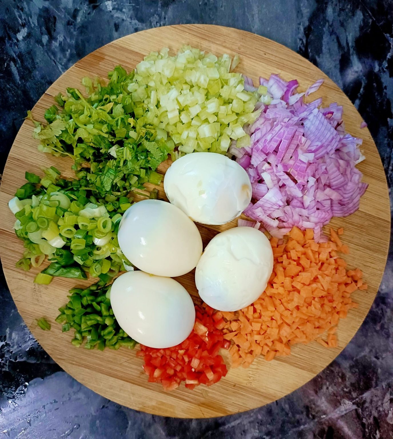 Salad Kentang Tiada Pantang Larang, Tambah Apa-Apa Pun Boleh Jadi Sedap