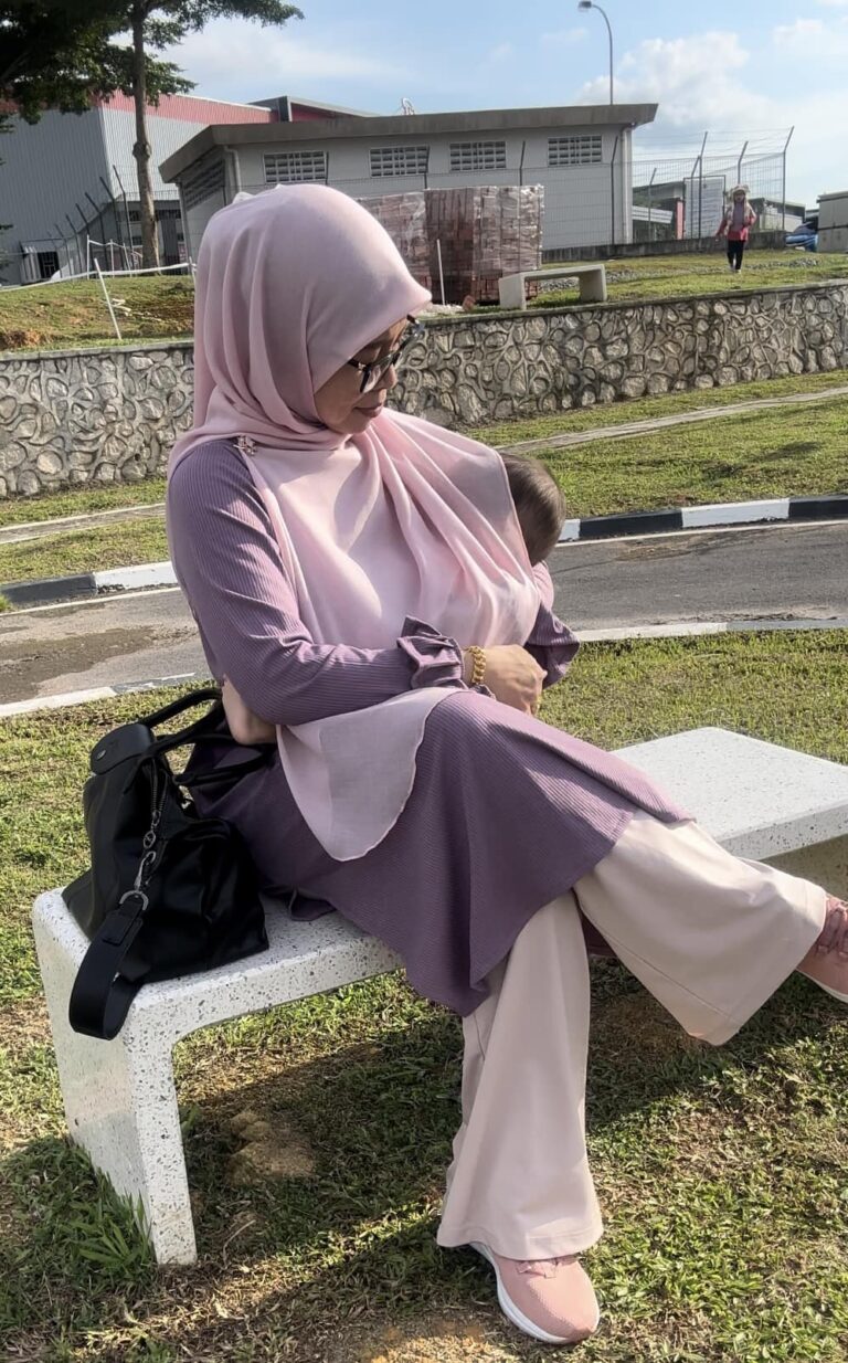 Susukan Bayi Luar Rumah Dianggap Tak Sesuai, Pakar Laktasi Jelaskan Niat Beri Anak Makan!