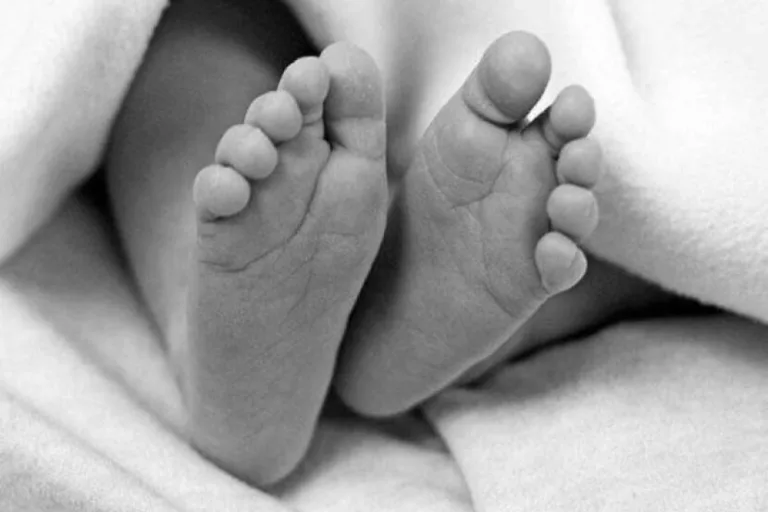 Bayi 11 Bulan Maut Dipercayai Lemas Dalam Baldi Berisi Air!
